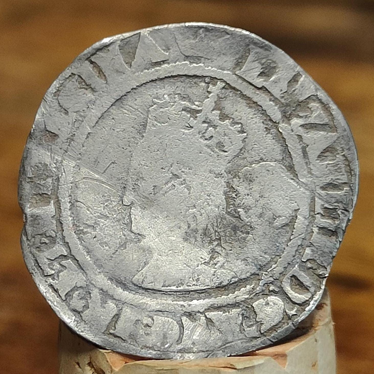 Elizabeth I Tudor hammered silver six pence dated 1569 – VPUKcoins